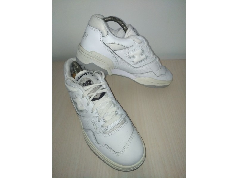 NEW BALANCE 550 unisex patike br 41,5 (26 cm)