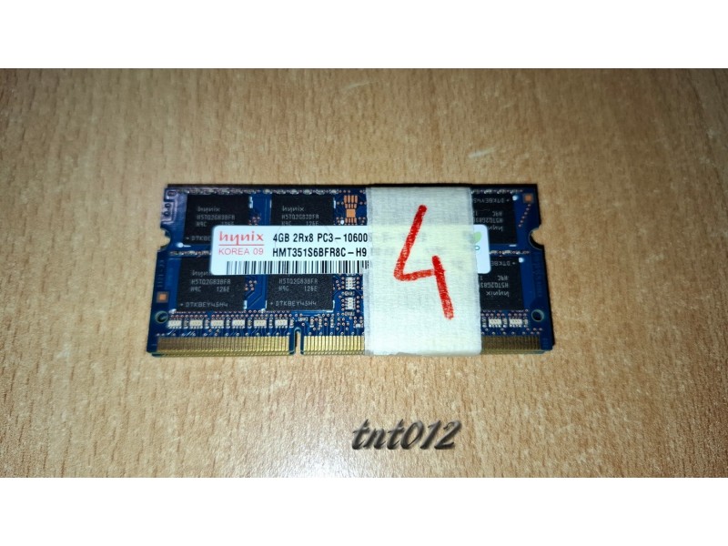 == 2 x 4Gb DDR3 RAM memorija za laptop ==