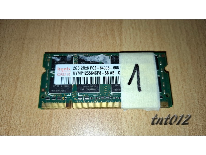 == 2 x 2Gb DDR2 RAM memorija za laptop ==