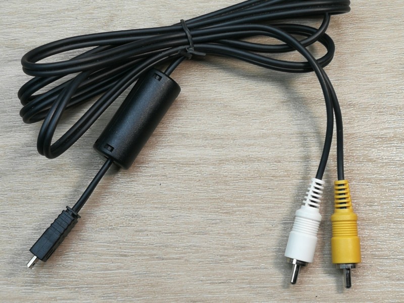 Kabel USB Micro 4+1 Pin muški na 2xRCA muški