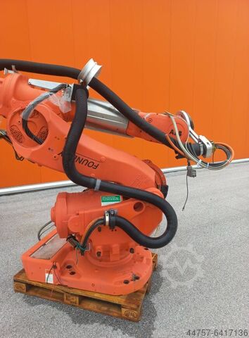 Robot
ABB IRB 6600 M2000