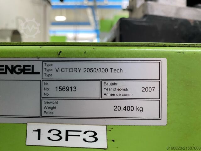 Mašina za brizganje plastike sa robotom
ENGEL victory 2050/300 tech EC200 A01 mit Roboter ERC 23F RC 200 integriert