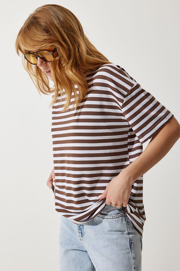 HAPPINESS İSTANBUL WOMEN'S BROWN CREW NECK STRIPED OVERSIZE KNITTED T-SHIRT