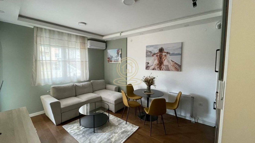Jednoiposoban stan, Novi Sad | Izdavanje · 36m² · 450€