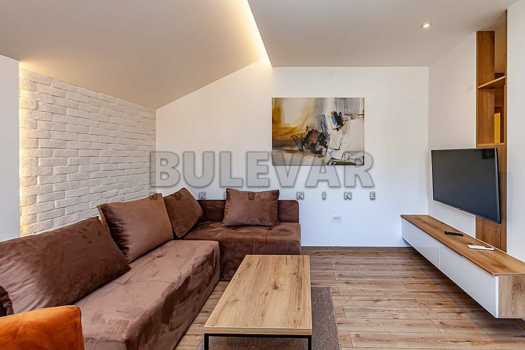 Jednoiposoban stan, Niš - Duvanište | Izdavanje · 45m² · 400€