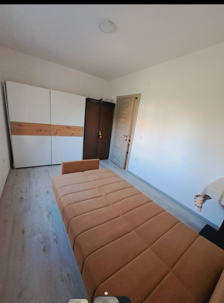 Jednoiposoban stan, Beograd - Borča | Izdavanje · 43m² · 300€