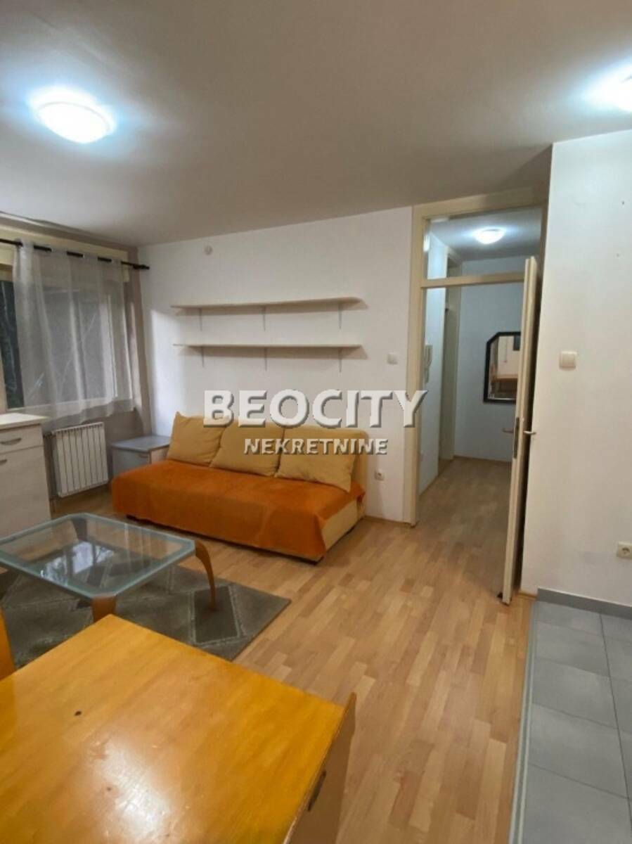 Dvosoban stan, Novi Sad - Podbara | Izdavanje · 45m² · 300€