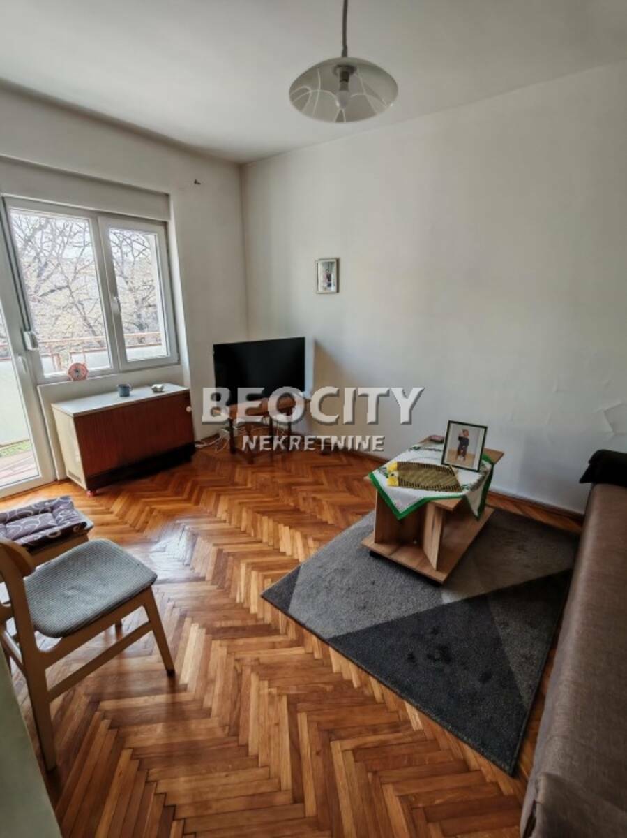 Dvosoban stan, Beograd - Blok 7 (paviljoni) | Izdavanje · 38m² · 350€