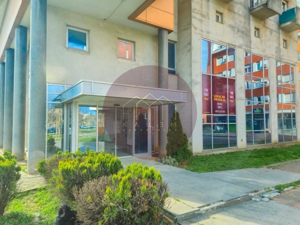 Poslovni prostor / Lokal, Beograd - Konjarnik | Izdavanje · 324m² · 4.000€