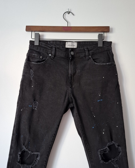 Pull&Bear skinny crne farmerke L 40
