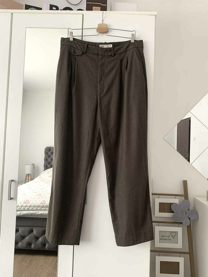 ZARA pantalone Novo