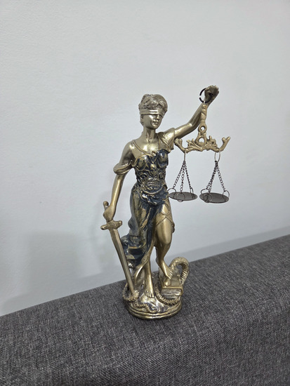Figura Justicija boginja pravde