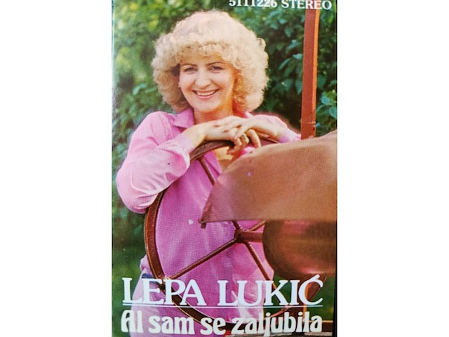 LEPA LUKIĆ AL SAM SE ZALJUBILA