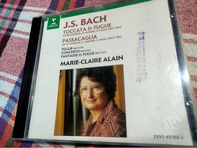 J.S. Bach - Marie-Claire Alain – Toccata &;; Fugue / Pas