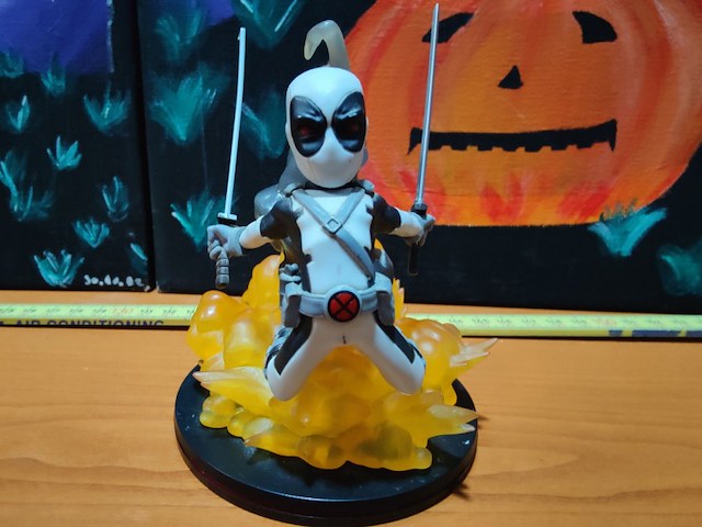 Deadpool X-Force Costume Q Fig Marvel Dedpul