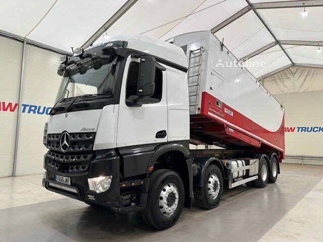 Mercedes-Benz Arocs 3240 kiper