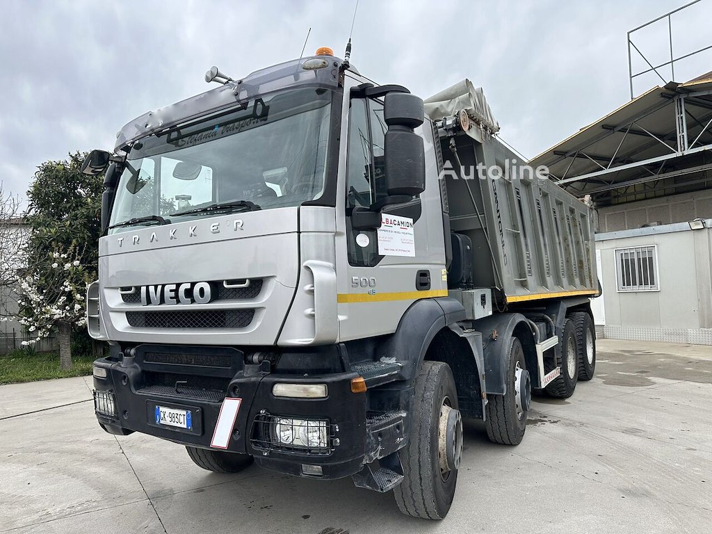 IVECO Trakker 500 kiper