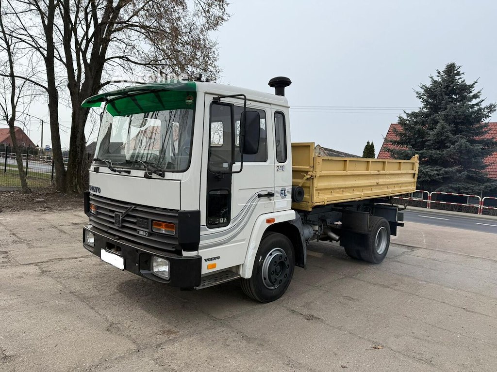 Volvo FL6 kiper