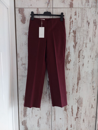 Zara burgundy poslovne pantalone sa ET