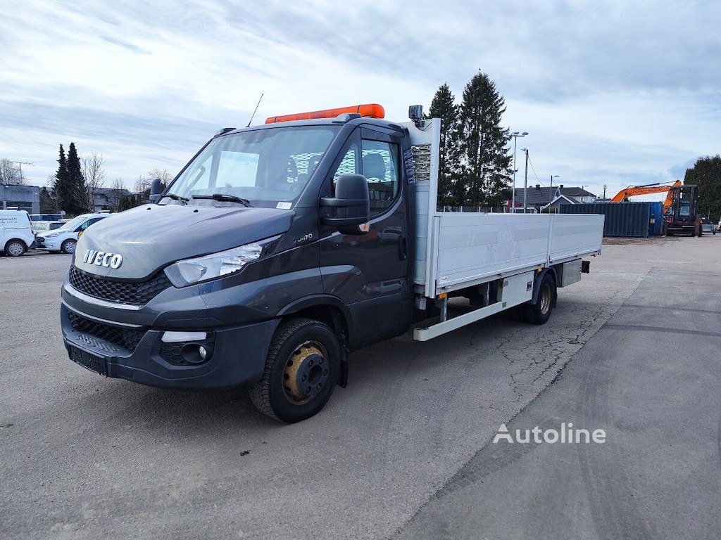 Prodaje se IVECO Daily planbil – 7 000 kg | EU-godkjent | Klar for bruk kamion s ravnom platformom na aukciji