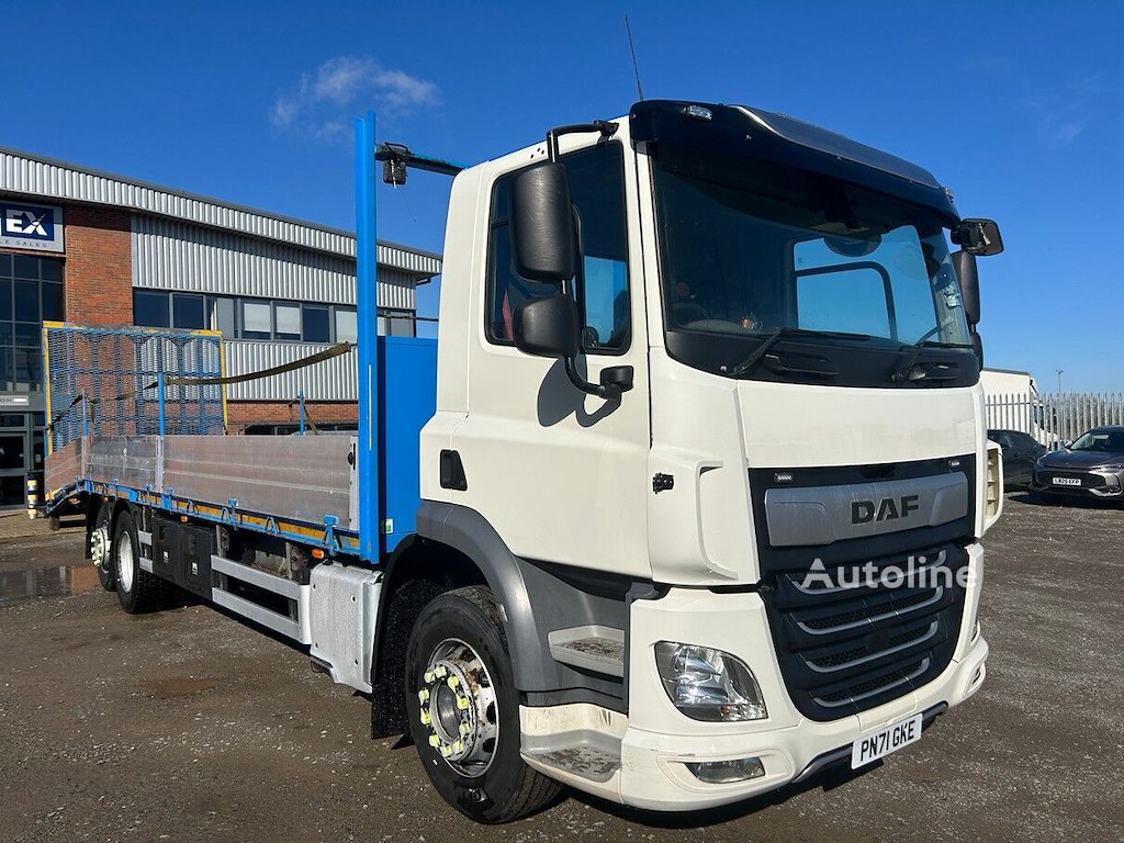 DAF CF340 kamion s ravnom platformom