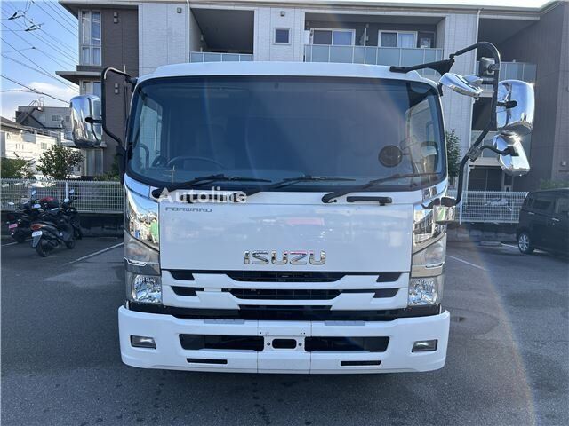 Isuzu FORWARD kamion s ravnom platformom