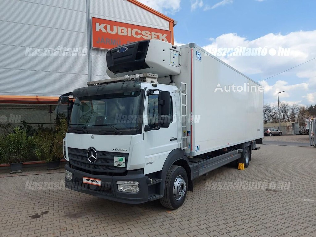 Mercedes-Benz ATEGO 1523 HŰTŐS-EMELŐHÁTFALAS 7.95 m kamion hladnjača