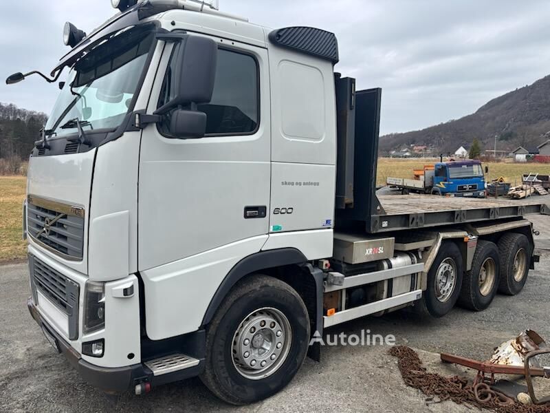 Prodaje se Volvo FH16 kamion platforme na aukciji