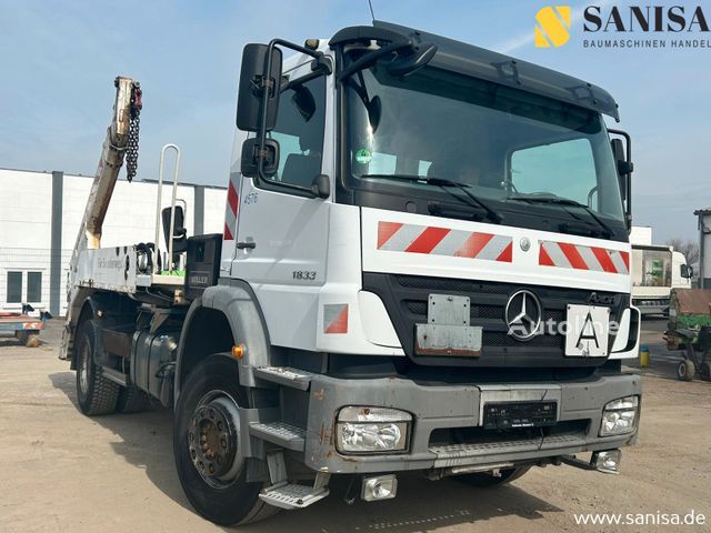 Mercedes-Benz Axor 1833 K kamion autopodizač kontejnera