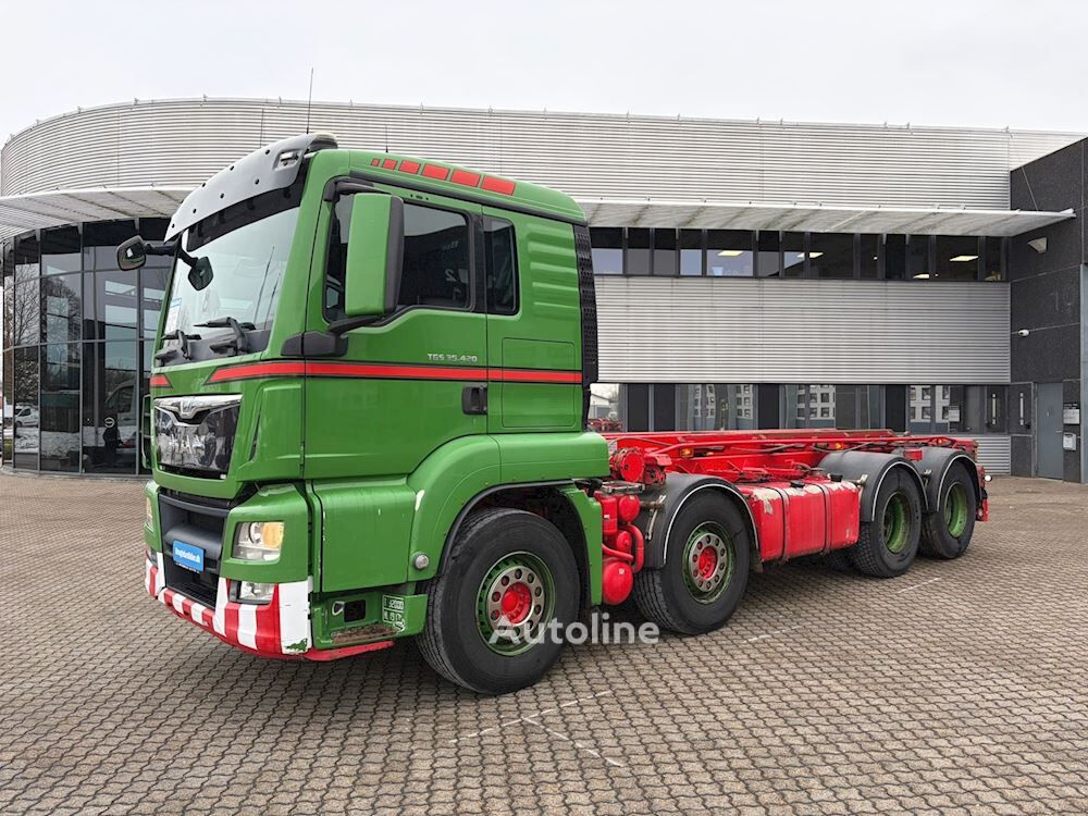 MAN TGS 35.420 8x2*4 - HMF Container system - Euro 6 - Automatic kamion sa kukom za podizanje tereta