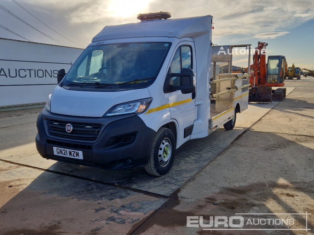 Prodaje se Fiat Ducato kamion s ravnom platformom < 3.5t na aukciji