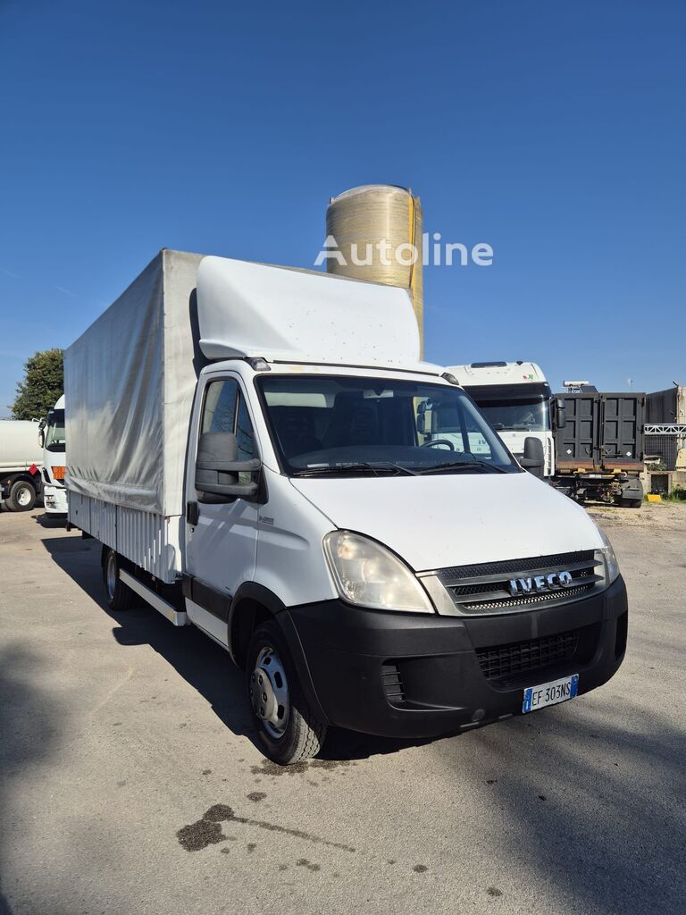 IVECO Daily 35C15 kamion s ceradom < 3.5t
