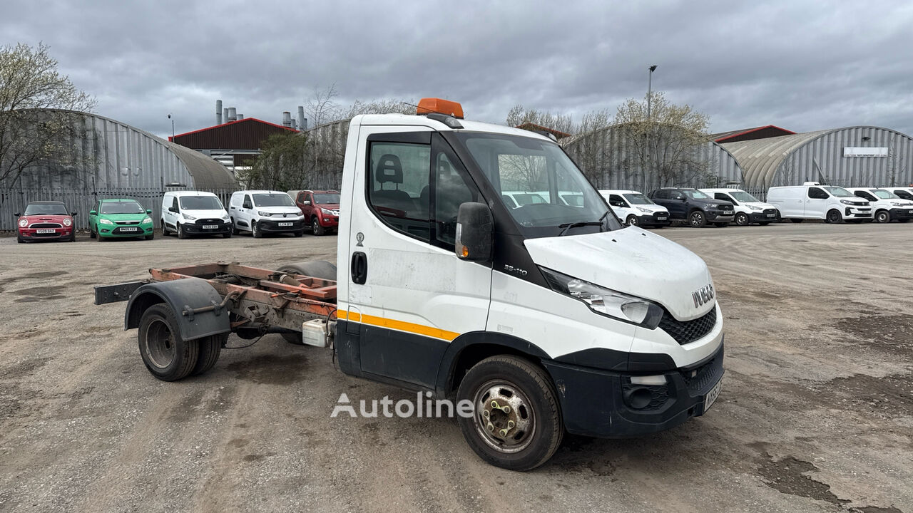 Prodaje se IVECO DAILY 35-110 kamion šasija < 3.5t na aukciji