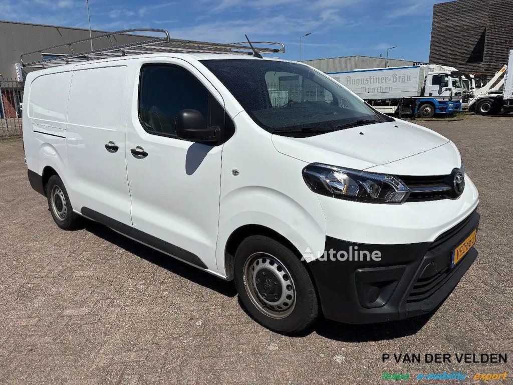 Toyota | Proace Worker | 2.0 D-4D Cool Lang | 144 pk | trekhaak | 2022 minibus furgon