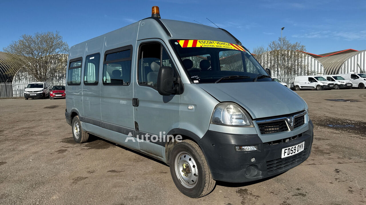 Prodaje se Vauxhall MOVANO 2.5 CDTI putnički minibus na aukciji