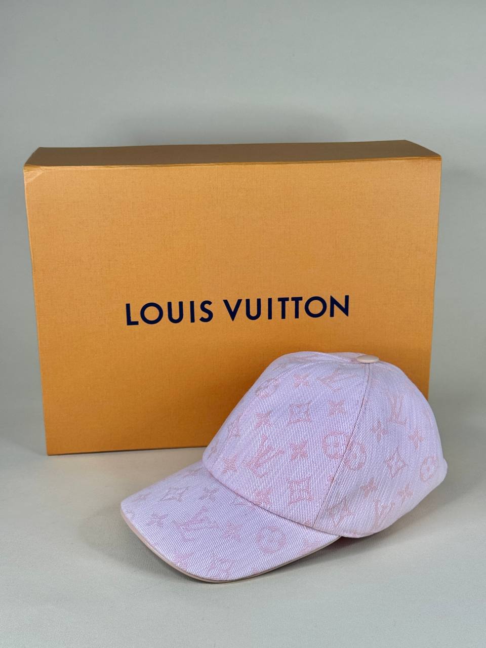 New Louis Vuitton Cap (Full Set)