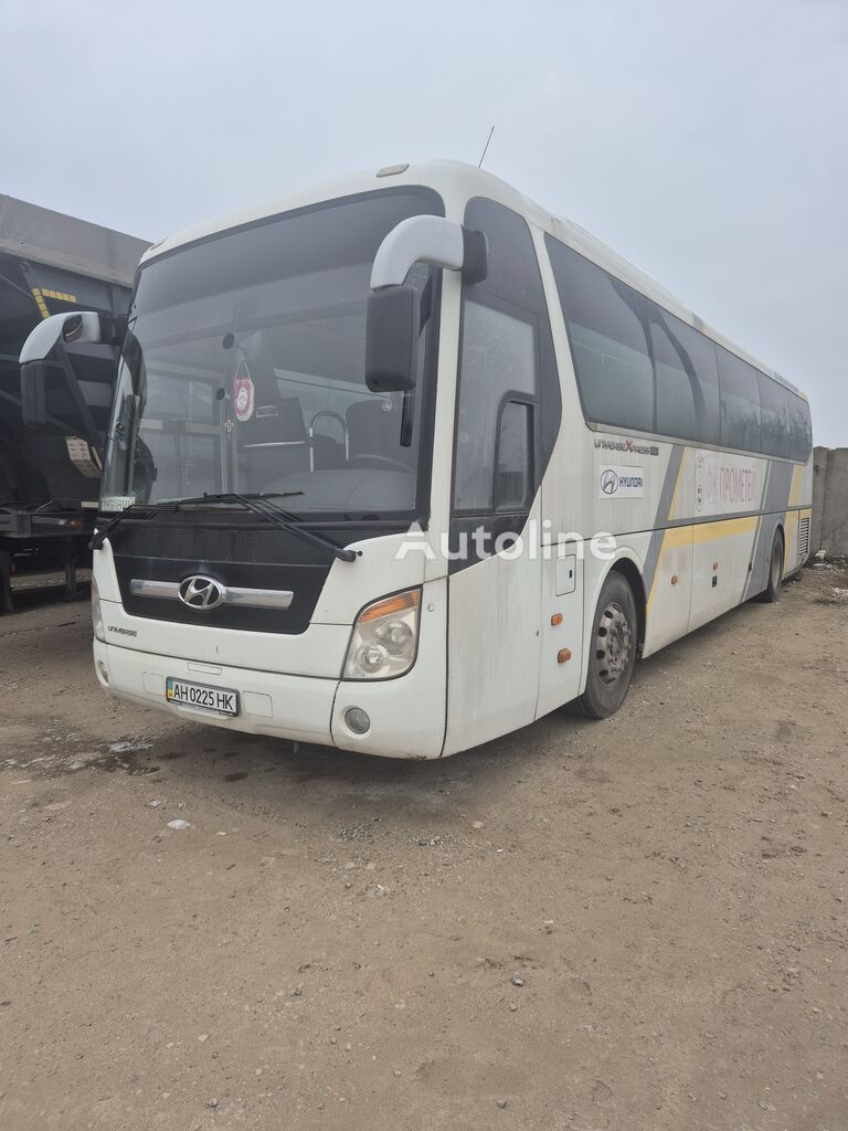 Hyundai universe turistički autobus