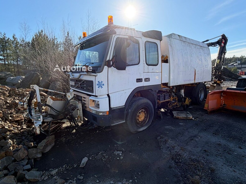 Prodaje se Volvo FM 12 4X2 vozilo za čišćenje ulica na aukciji