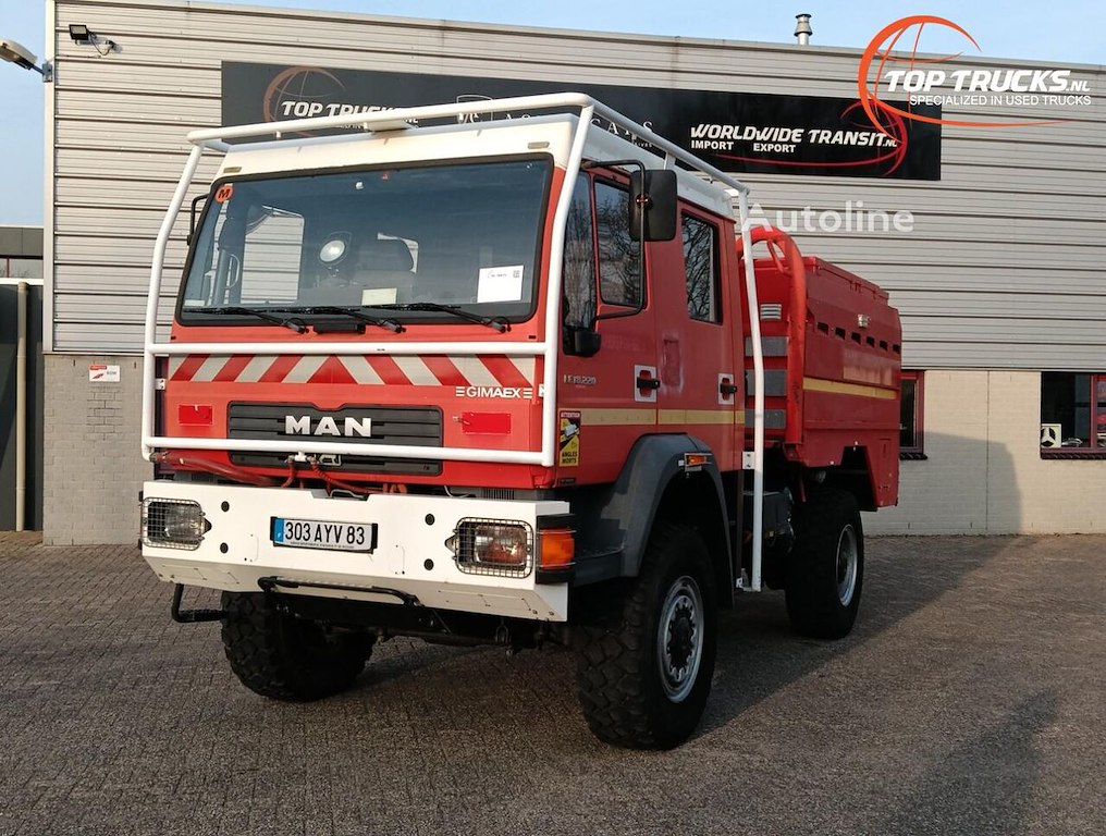 MAN LE 18.220 4x4 -4.000 ltr -200 ltr Foam -Camper -Fire, Brandweer, vatrogasno vozilo
