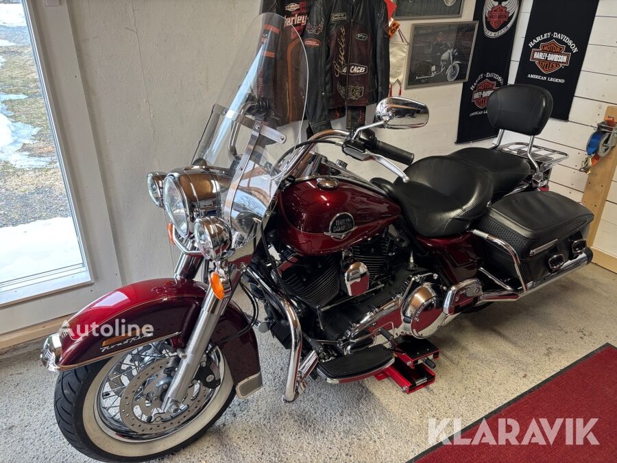 Prodaje se Harley Davidson Road King skuter na aukciji