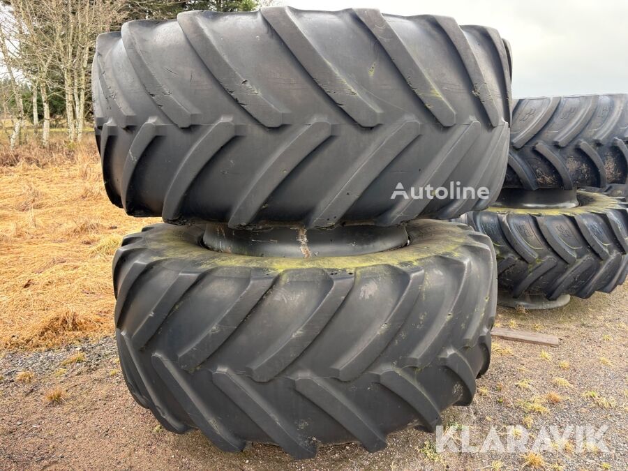Prodaje se Michelin Däck dubbelmontage Michelin 710/70R42 2 st točak na aukciji