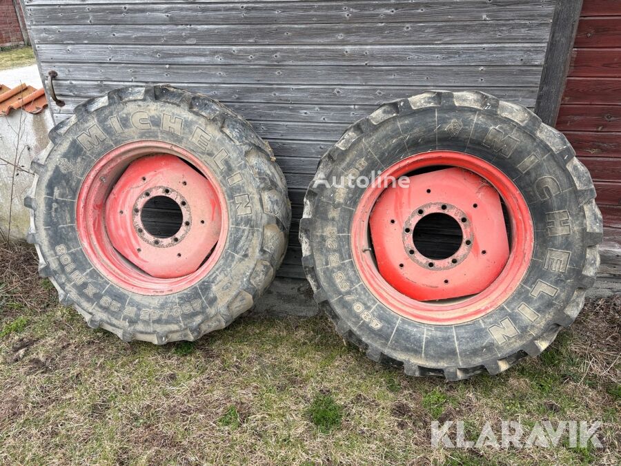 Prodaje se Michelin 480/65R28 točak na aukciji
