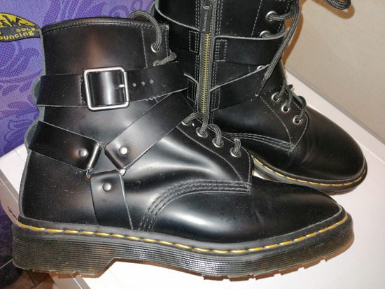 Dr Martens - snižene na 8500 ceo april