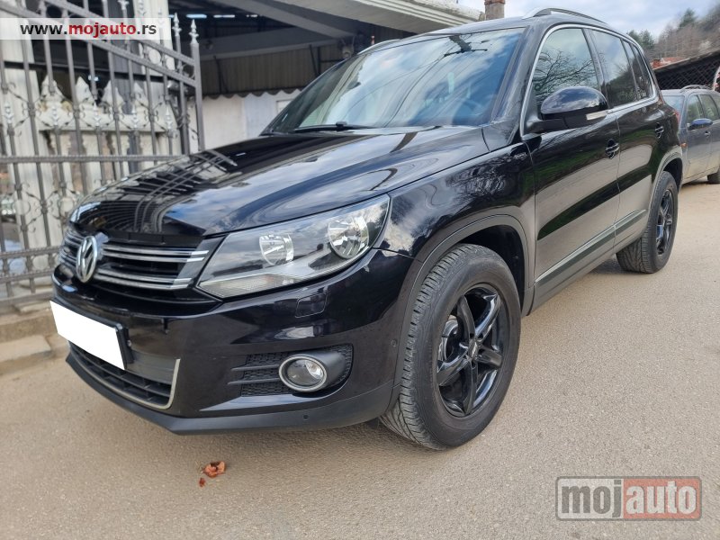 VW Tiguan 4x4 LOUNGE NOV