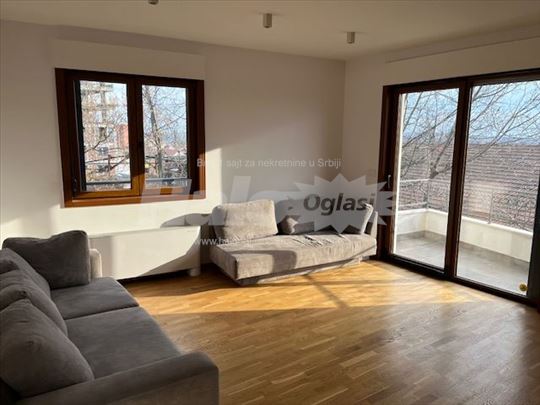 Zeleno brdo – 3.0 opremljen stan 86 m², garaža
