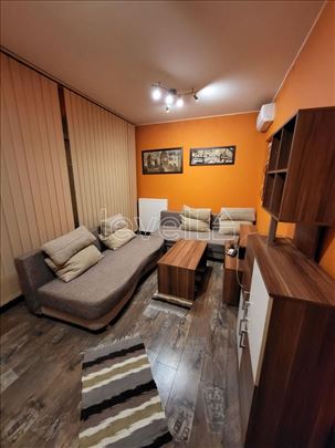 Stan,Novi Sad,Centar,kv: 37.00