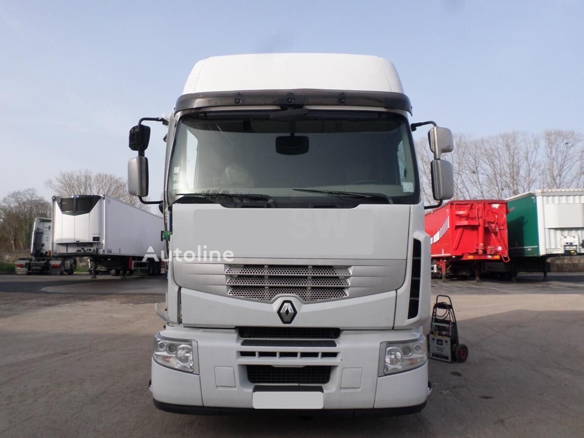 Renault Premium 460 DXI tegljač nakon udesa