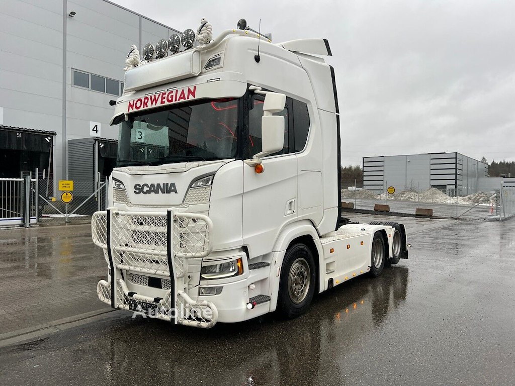 Prodaje se Scania R-serie tegljač na aukciji
