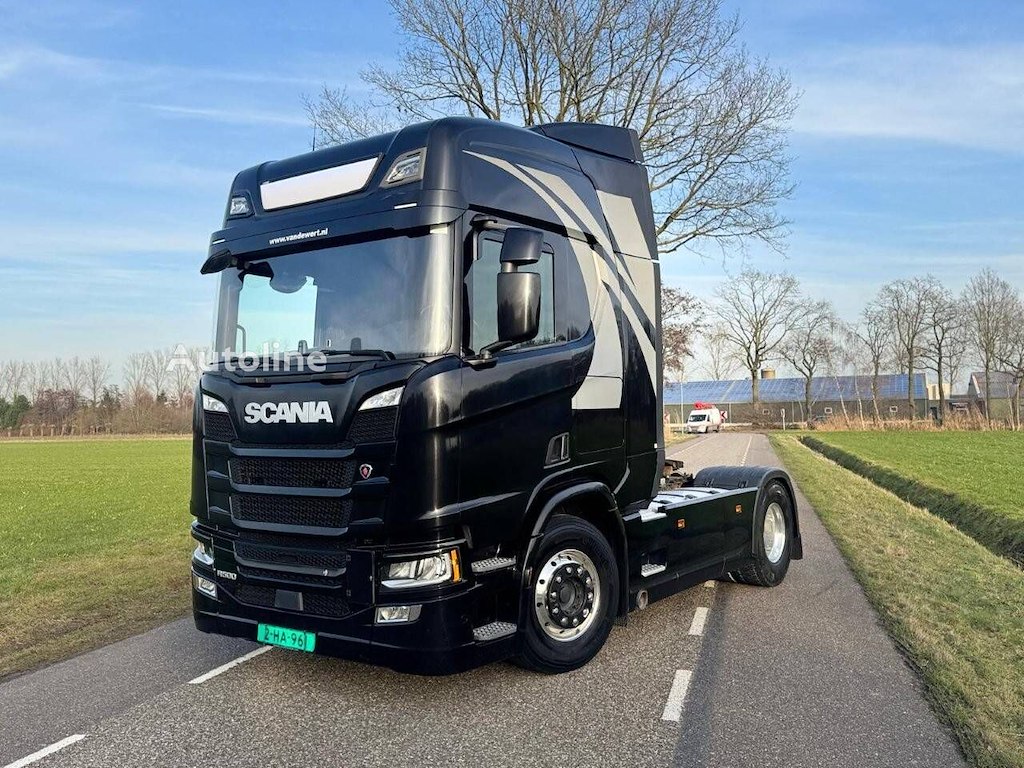 Prodaje se Scania R500 tegljač na aukciji