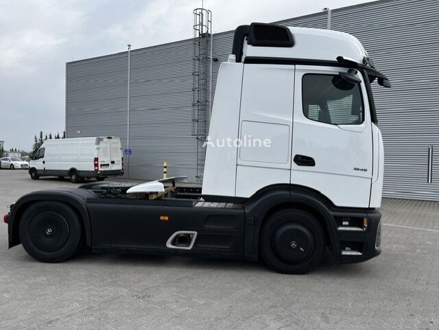 Novi Mercedes-Benz Actros 1845 LS tegljač